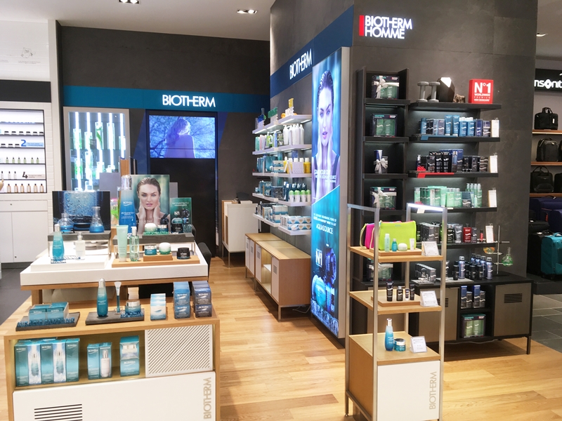Biotherm - TANGS Vivo City & TANGS Orchard | mü interior | Commercial ...