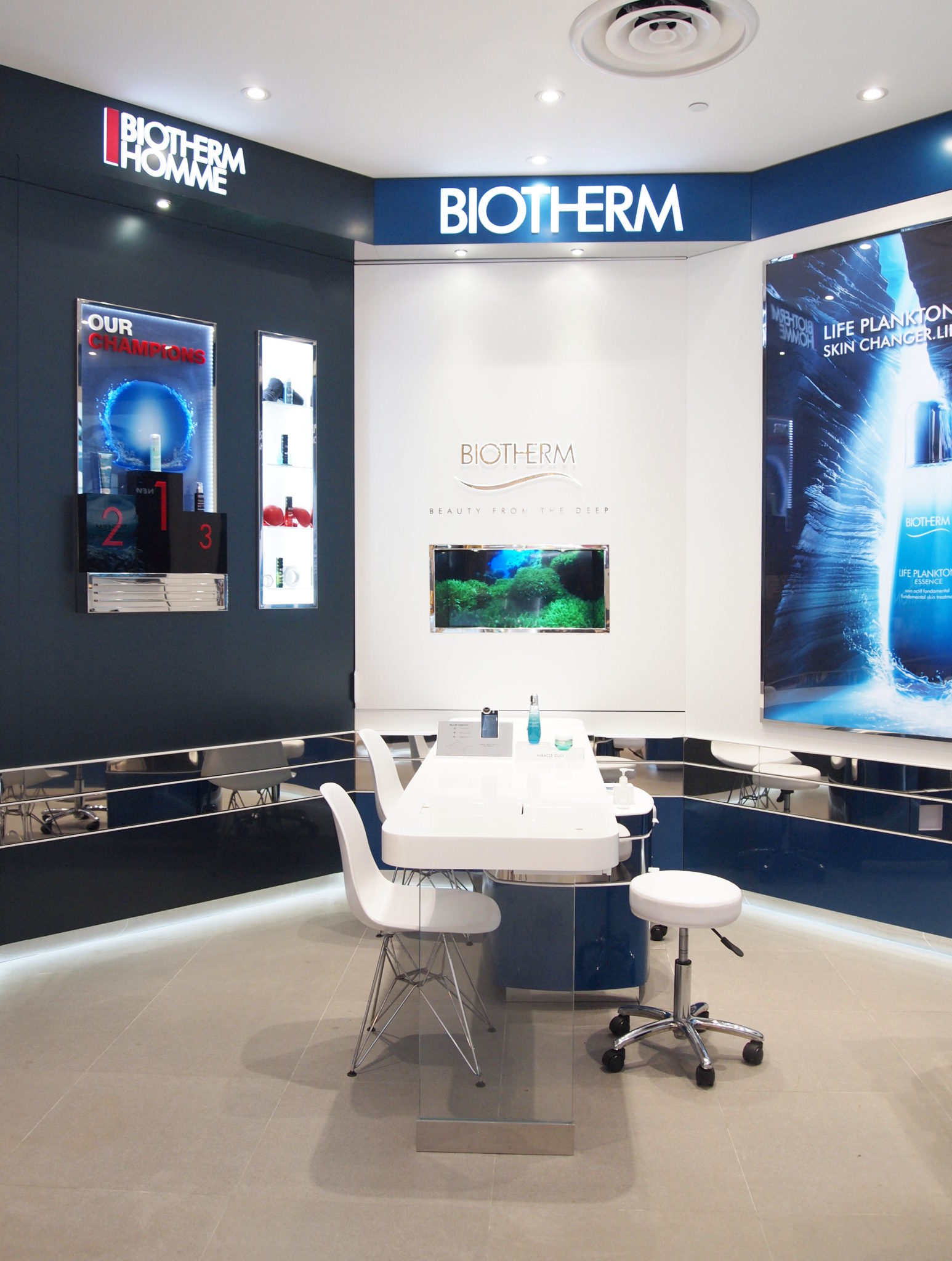 Biotherm - TANGS Vivo City & TANGS Orchard | mü interior | Commercial ...